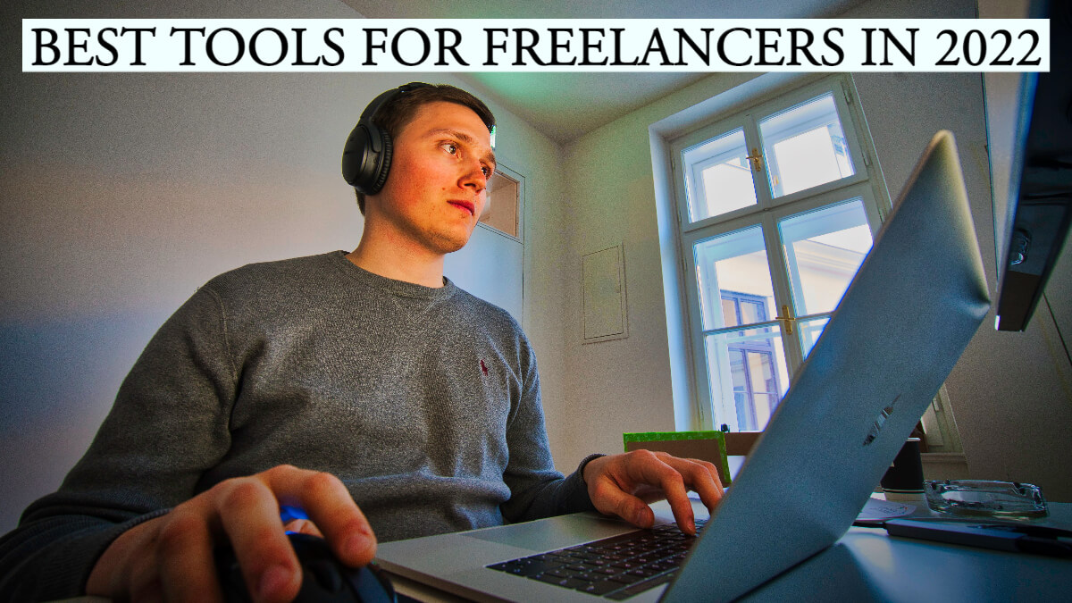 Best Tools for Freelancers in 2022 - Building Your Website - Strikingly