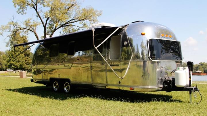 Silverliner - Custom AIRSTREAM Travel Trailers
