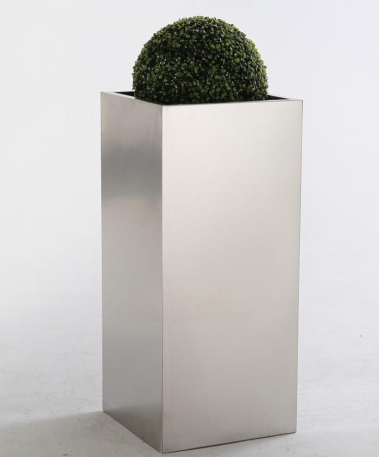 stainless steeel planter