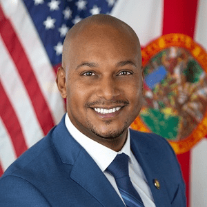 Randall Hunt on Strikingly