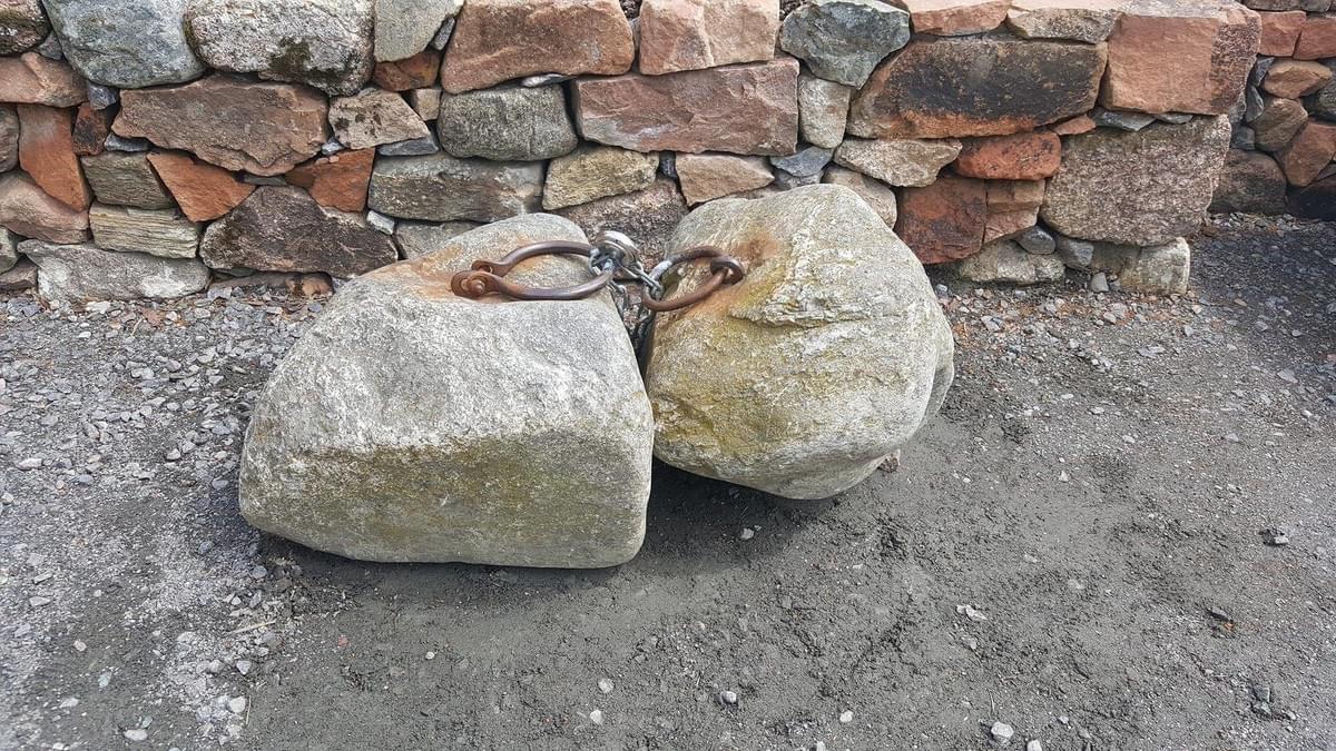 Dinnie Stone Lifts With Straps - Scottish