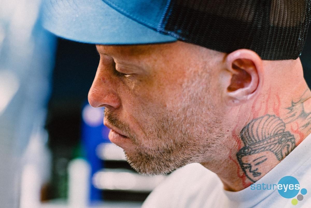 Ami James in London