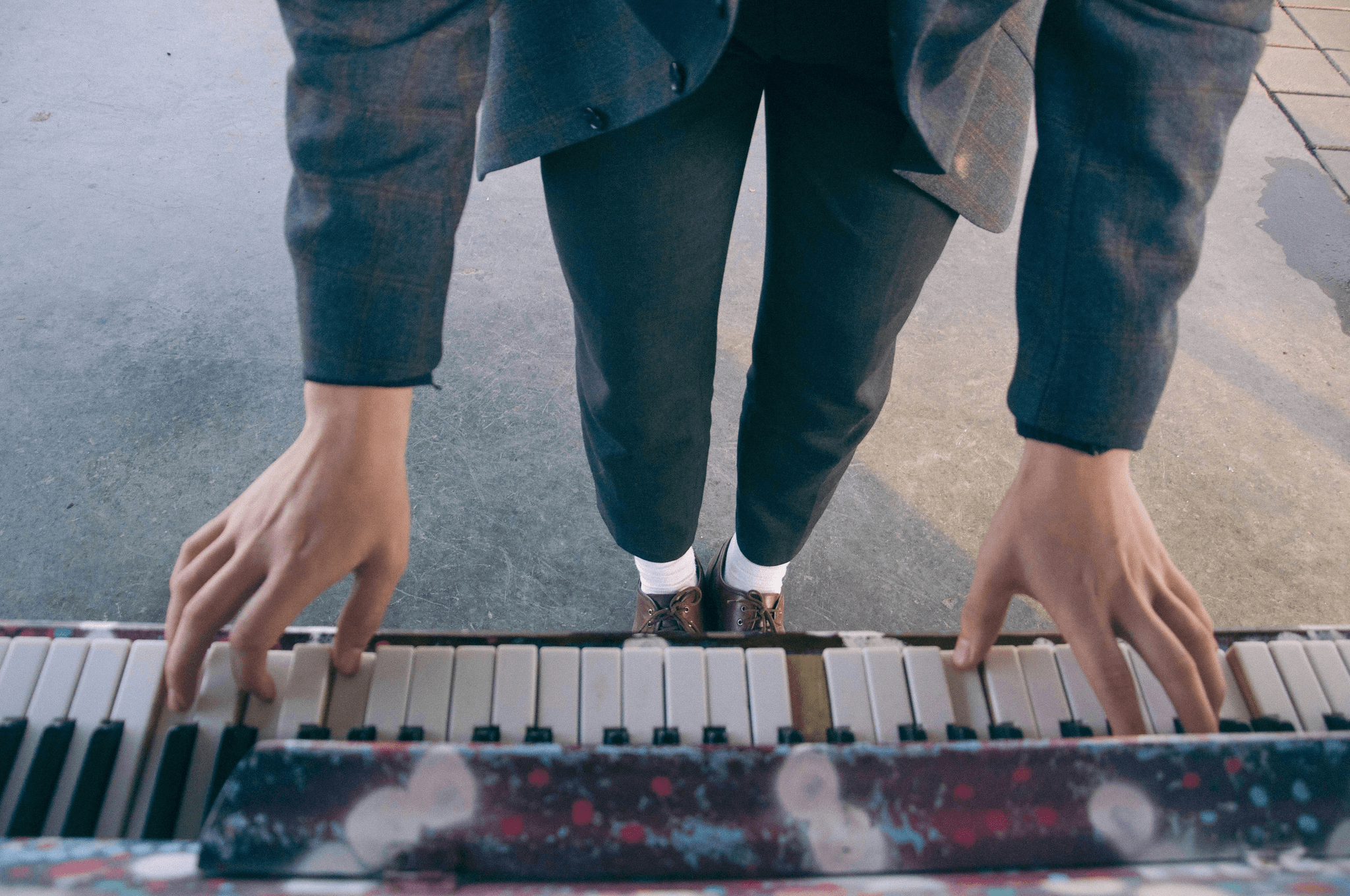 A Fun and Modern Approach to Pop Piano Learning.
