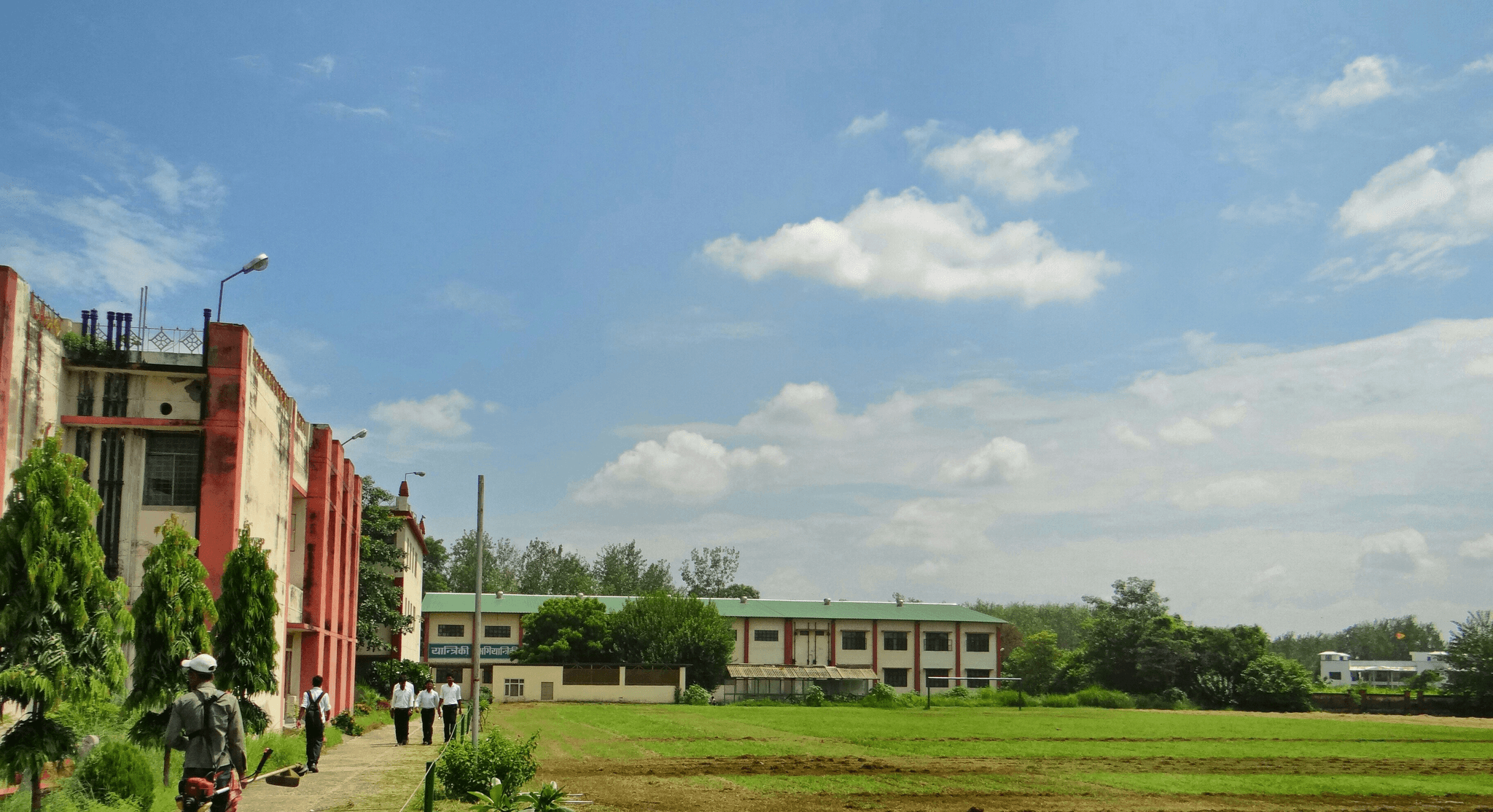 IMPLEMENTATION OF NEWLY CONVERTED INTEGRATED SCHOOLS: B...