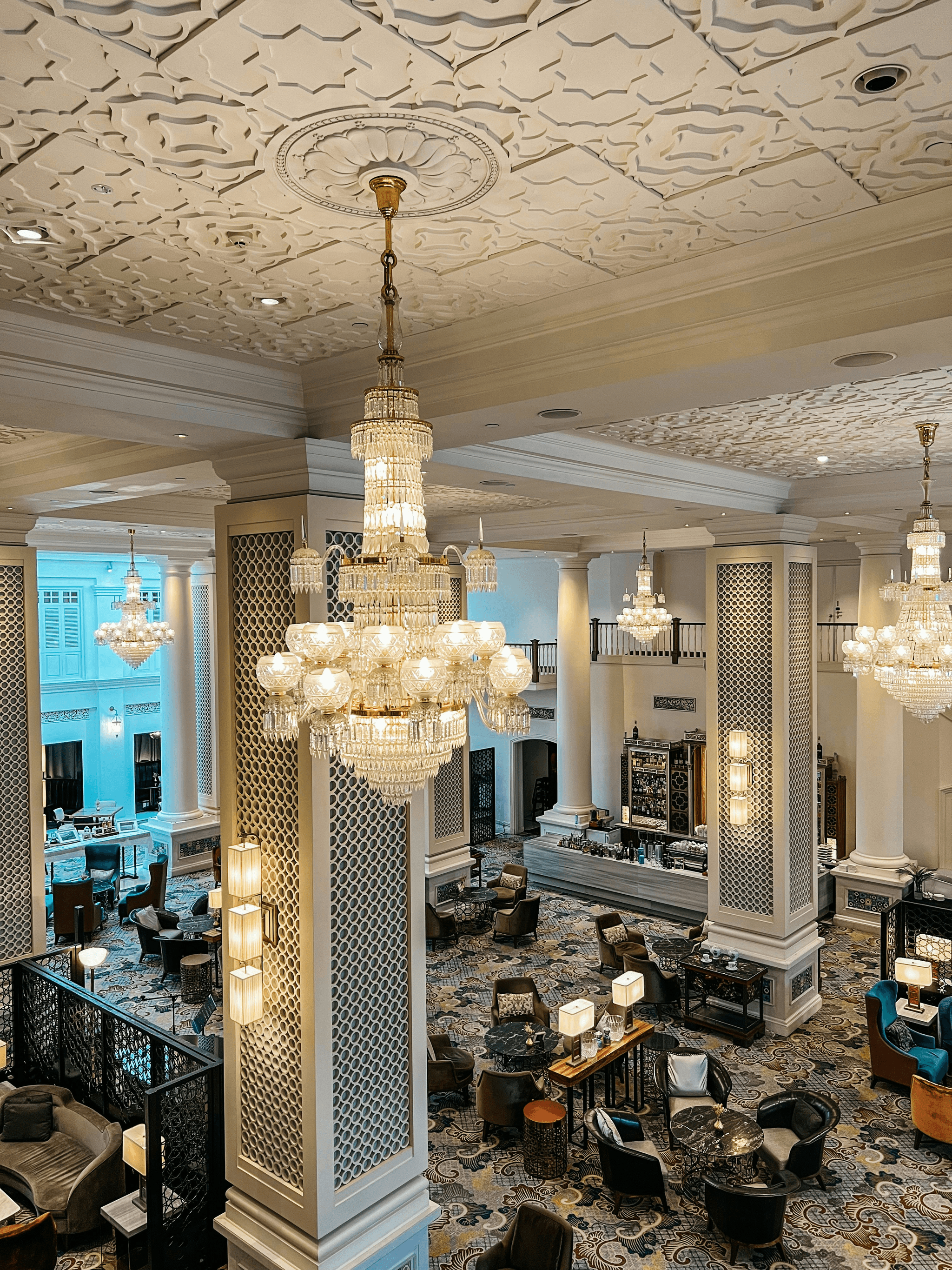 How to Choose the Perfect Hotel Lobby Lighting - Hotel ...