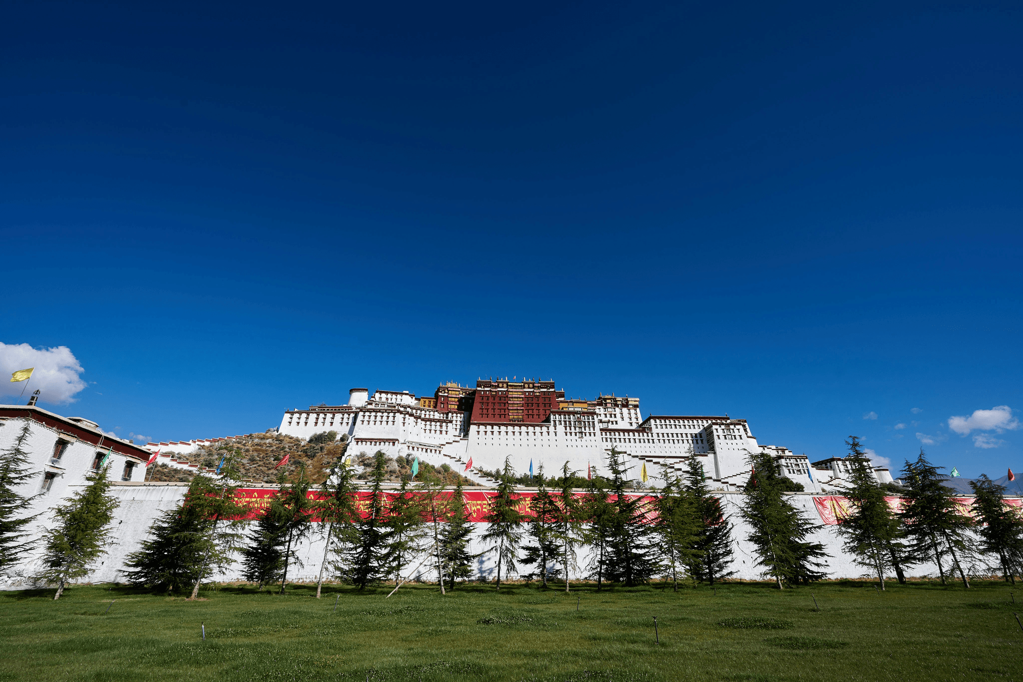 Must-See Highlights at Potala Palace Lhasa Tibet | Guide Tibet
