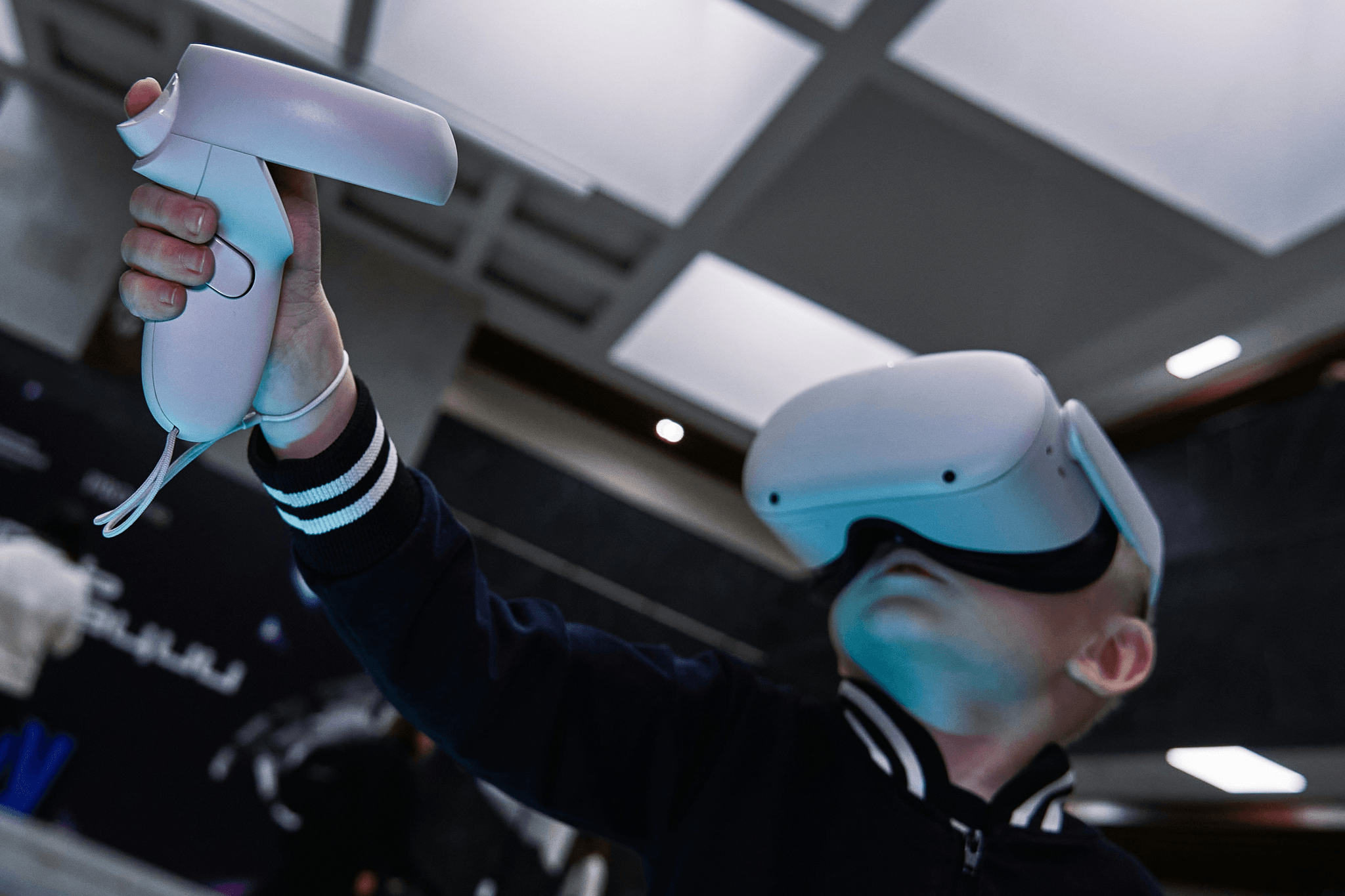 LMS untuk Pembelajaran Berbasis Realitas Virtual (VR)
